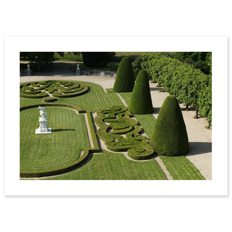 Château de Bouges, parterre nord, broderies (toiles sans cadre) · Boutique du Patrimoine